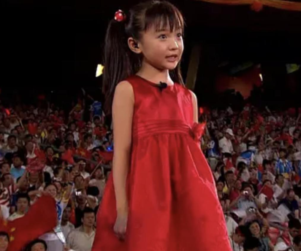 15 years after "exchanging lives", Lin Miaoke and Yang Peiyi's life gap ...