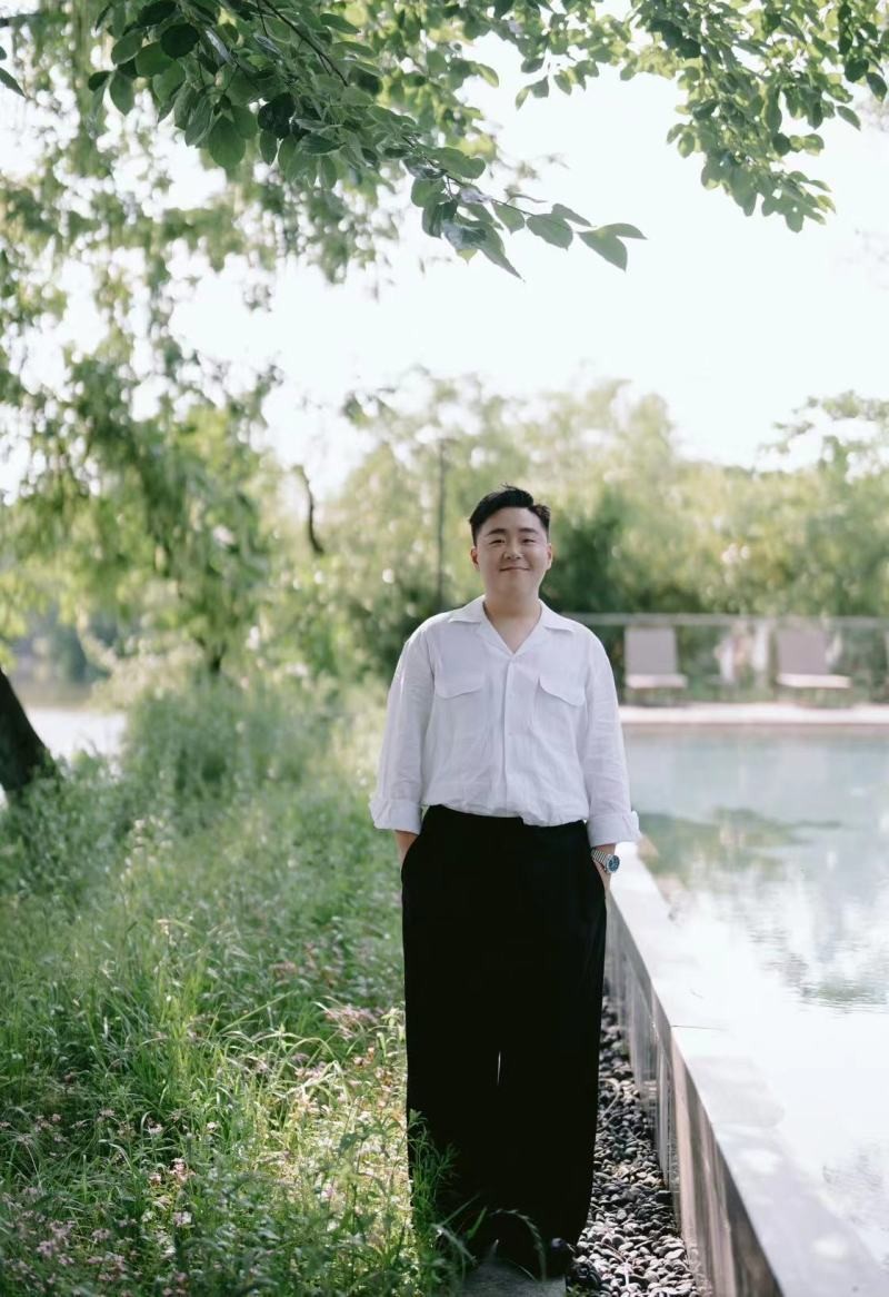 The former child star married his second wife, his childhood partner ...