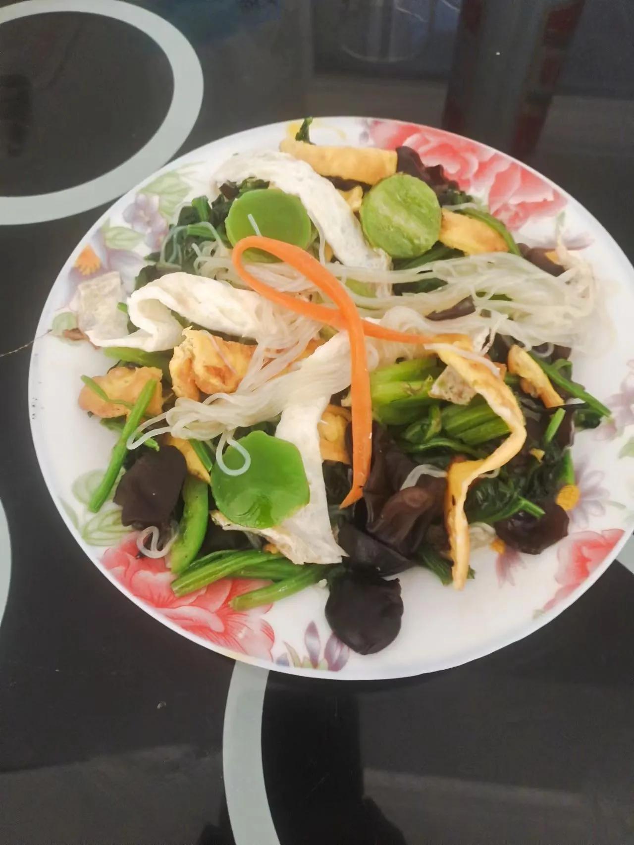 Uncle's cooking skills - iNEWS