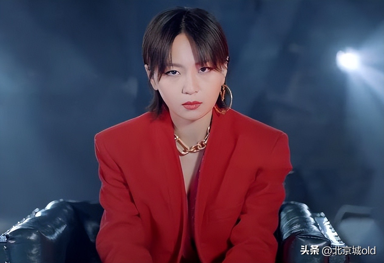 Sister Lang: Meiyi Liya Liu Xijun, Sigong slammed the audience and sang ...