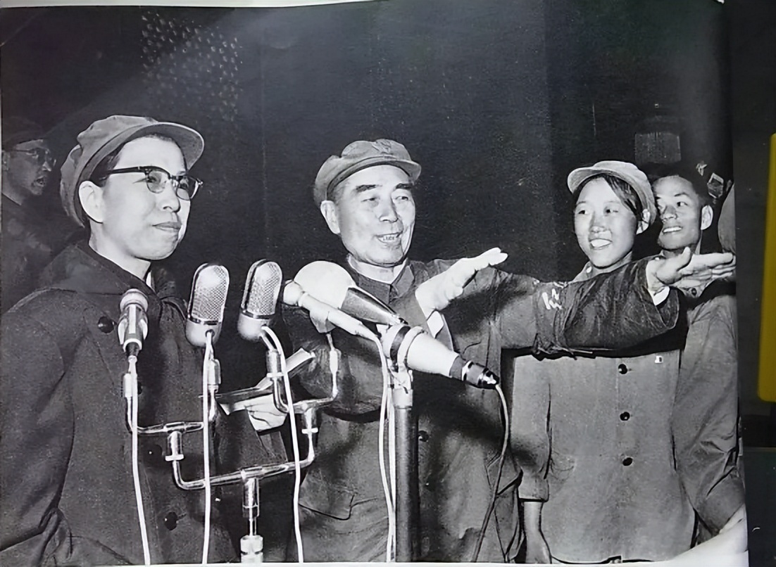 In 1991, Jiang Qing, who had been arrested for 15 years, chose to ...