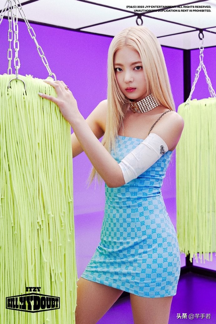 ITZY released the concept photos of their comeback. The makeup of the ...