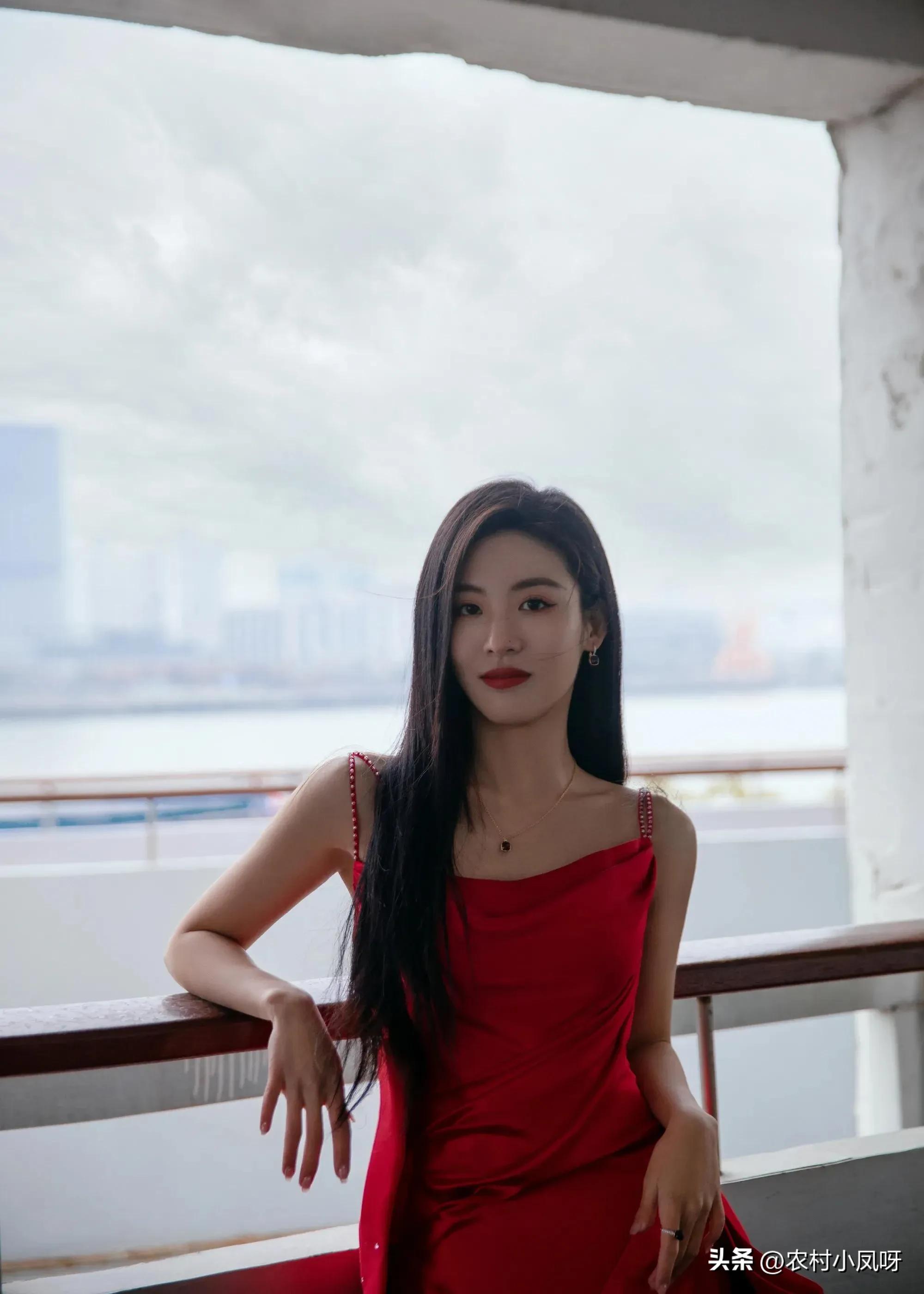 Share the picture—Sun Rui, the goddess of temperament, has a beautiful ...