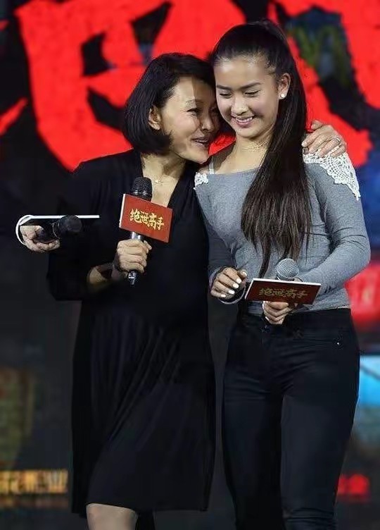 Chen Chong's mother and daughter are rarely in the same frame. The ...