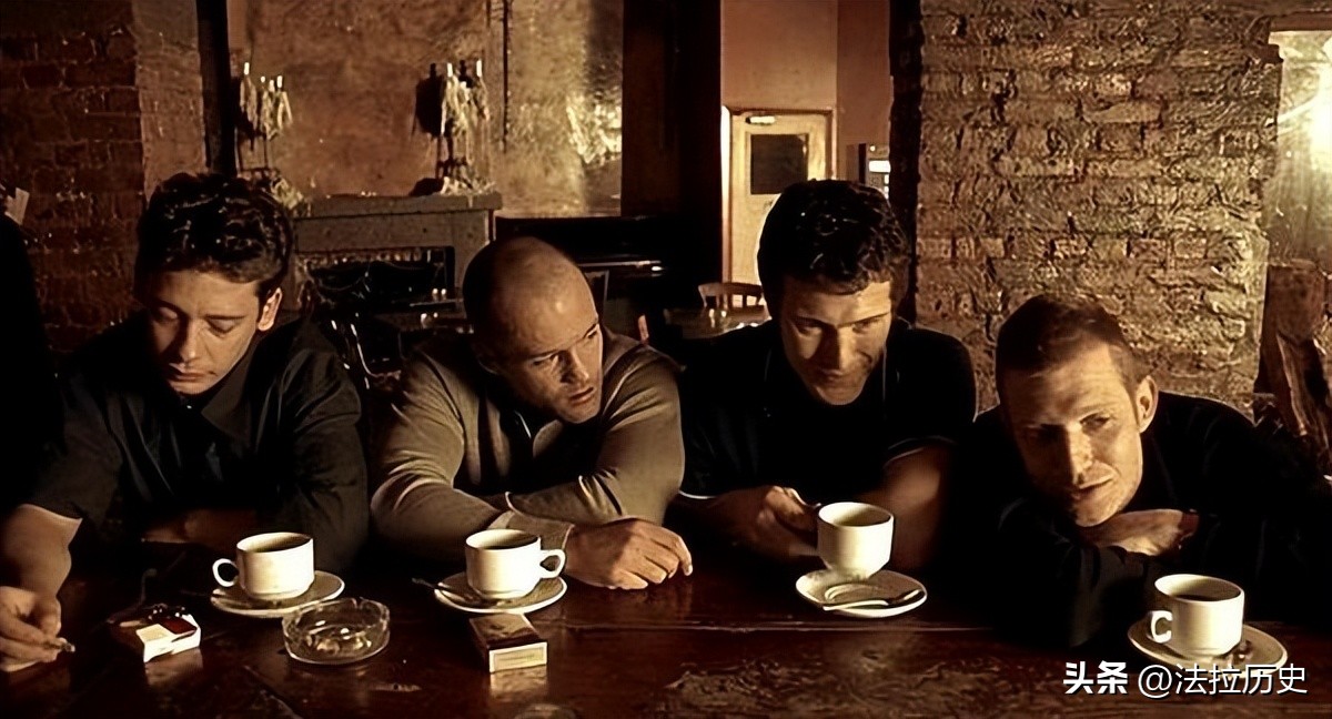 On the Black Humor in Movies—Taking the Movie "Two Smoking Barrels" as ...