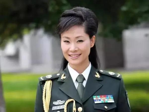 Teacher Yu Wenhua's Artistic Life and Road to Performing Arts - iNEWS