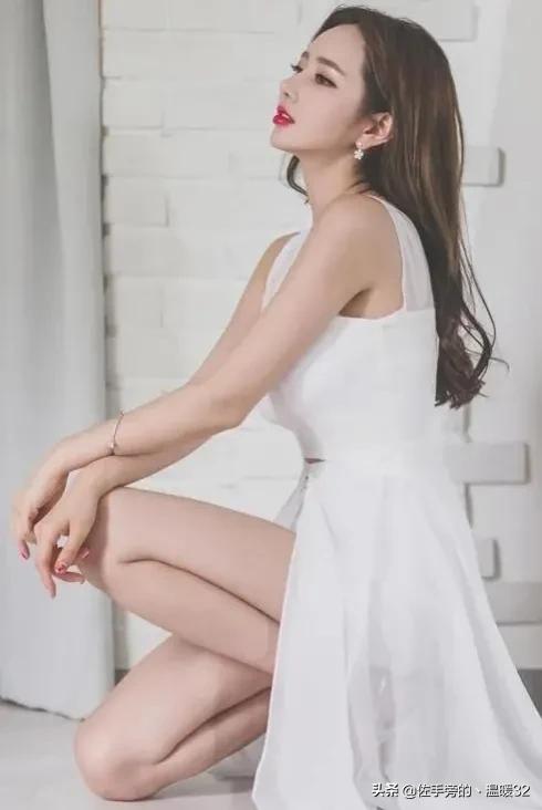 The enchanting and glamorous perfect goddess - Li Yanjing - iNEWS