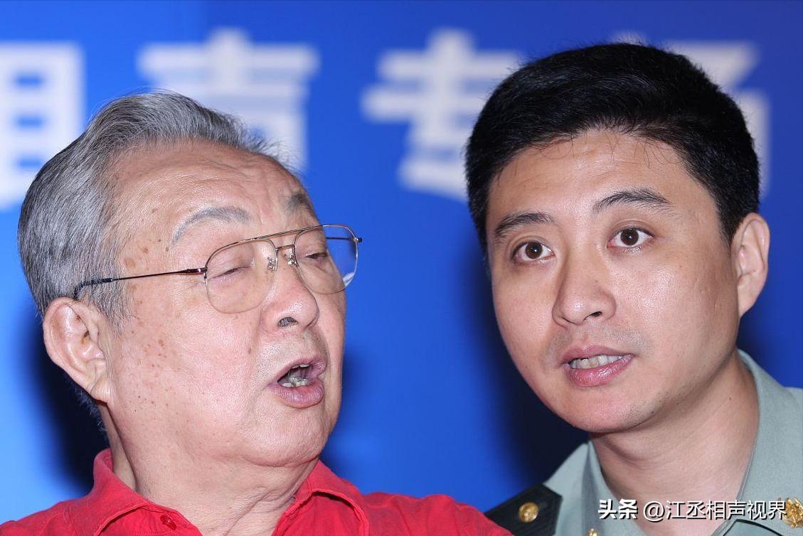 Zhou Wei introduced the master as Jiang Kun in the show, the audience laughed, everyone knows ...