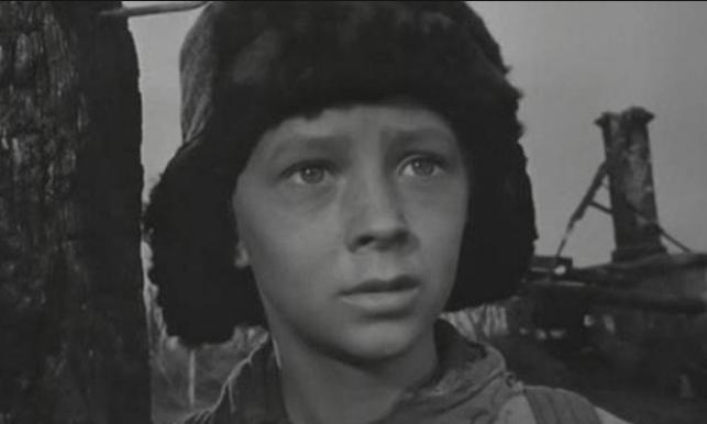 Analysis on the role and lens use of the movie "Ivan's Childhood" - iNEWS