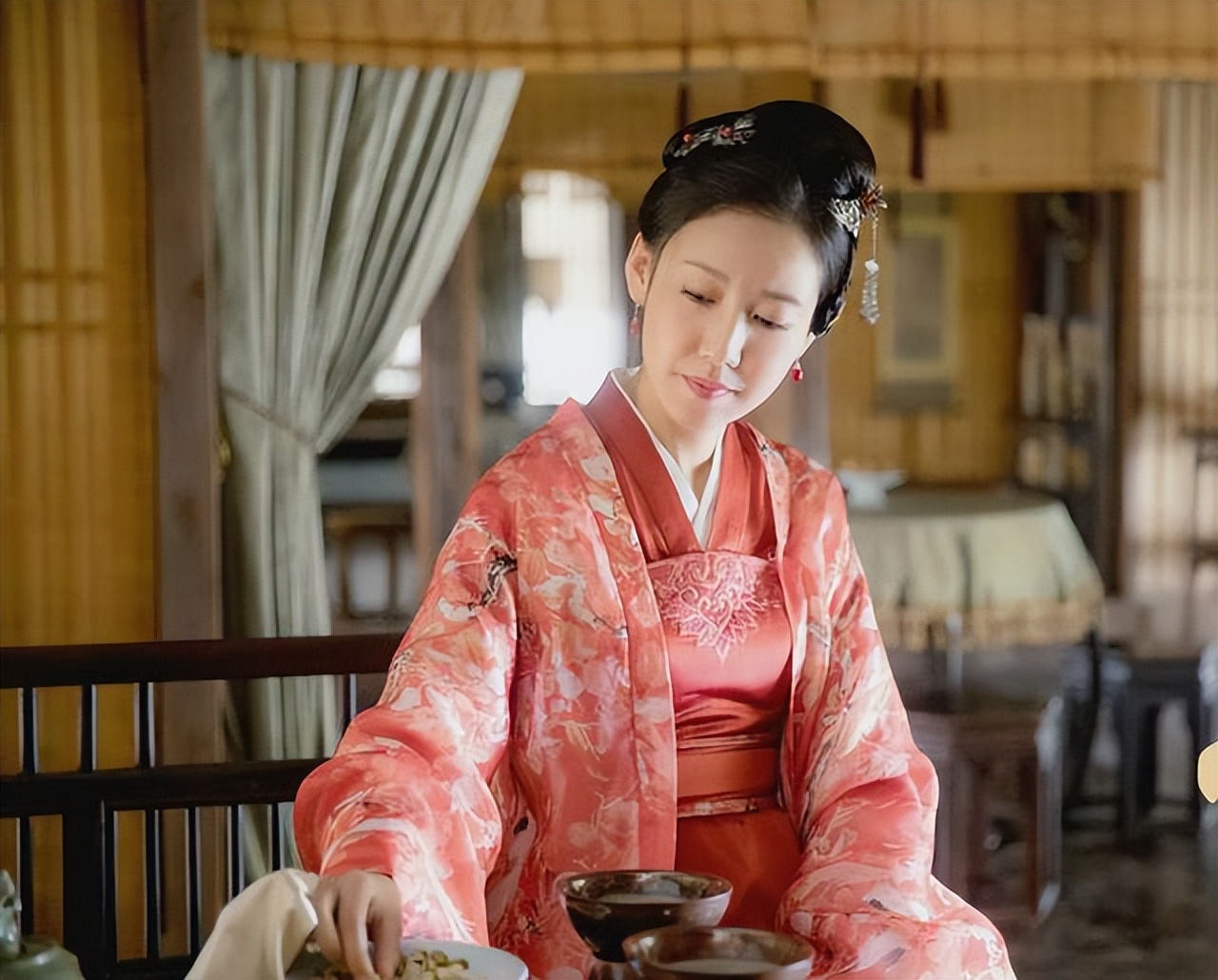 Gao Lu: 6 months after giving birth, she was asked to act as a ...