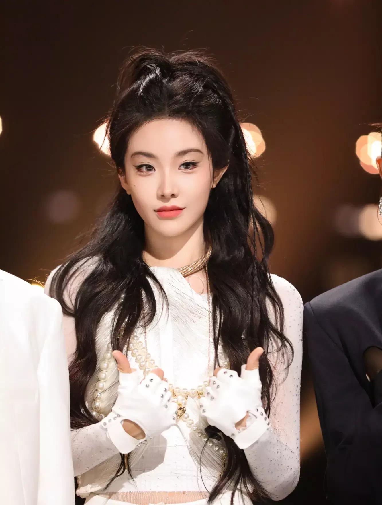 Yu Yan amazed the audience in the next singer and successfully ...