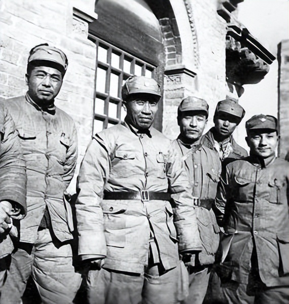 In the Nanchang Uprising, Mr. Zhu was only the head of the regiment ...