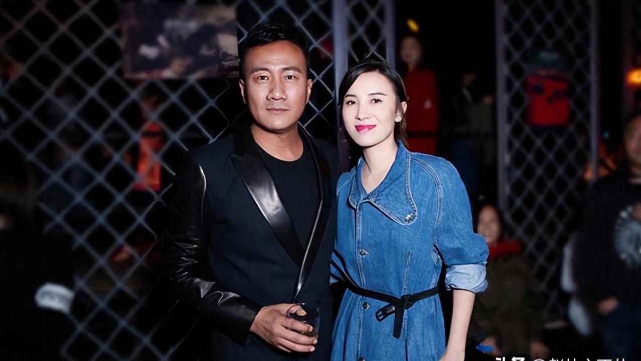 She has a chaotic personal relationship and sleeps with her boss. She ...