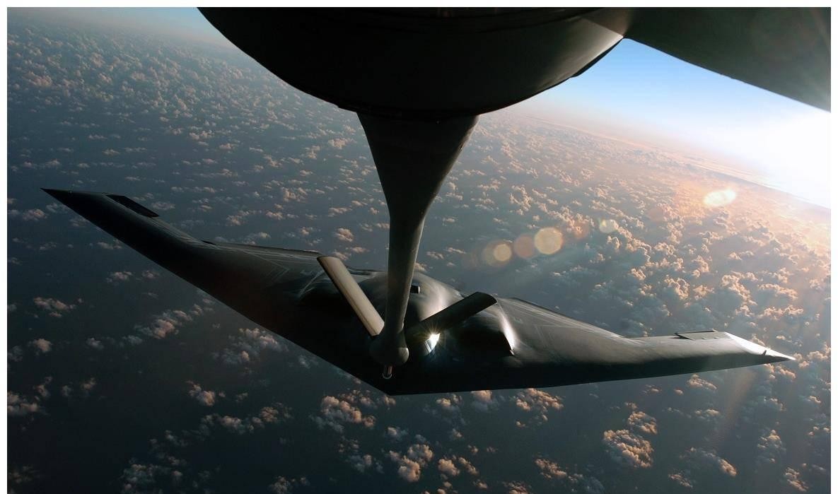Who developed the B2 bomber? What a genius: 27 years after its launch ...