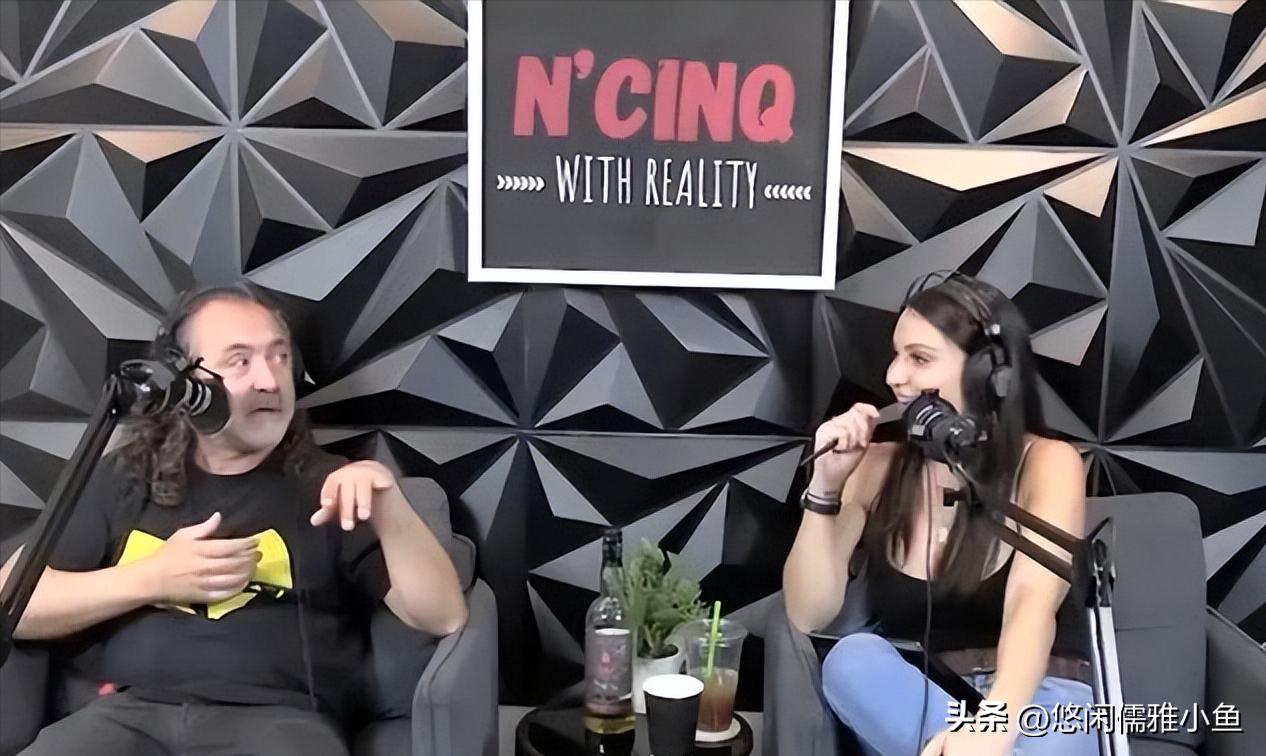 How serious is the famous director Quentin's foot fetish? It was ...