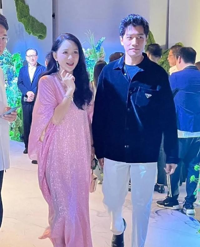 Jam Hsiao's wedding was attended by Chen Qiaoen and her husband, Jia ...