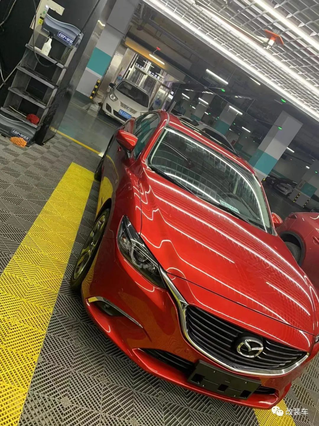 Wide-body posture style Mazda Atez, simple, clean and full of aura - iNEWS