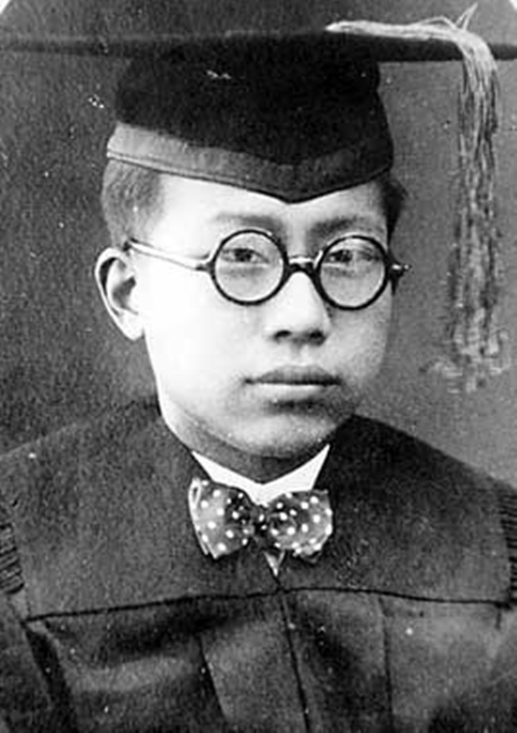 Female Red Army sacrificed after swallowing secret documents - iNEWS