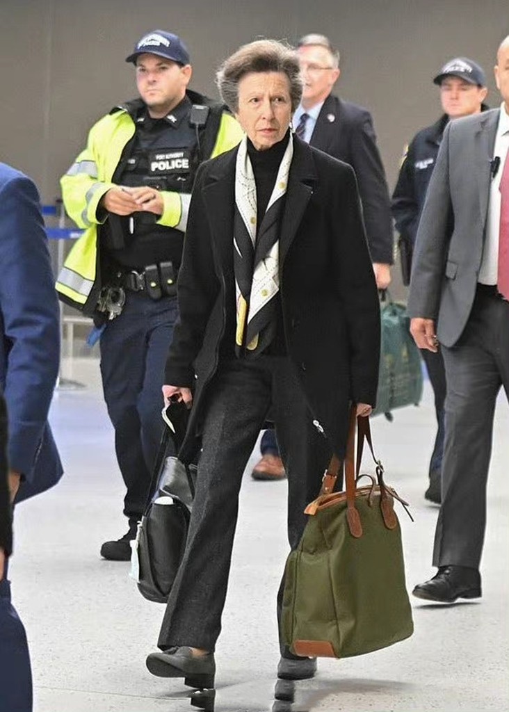 Princess Anne made the silk scarves popular - iNEWS