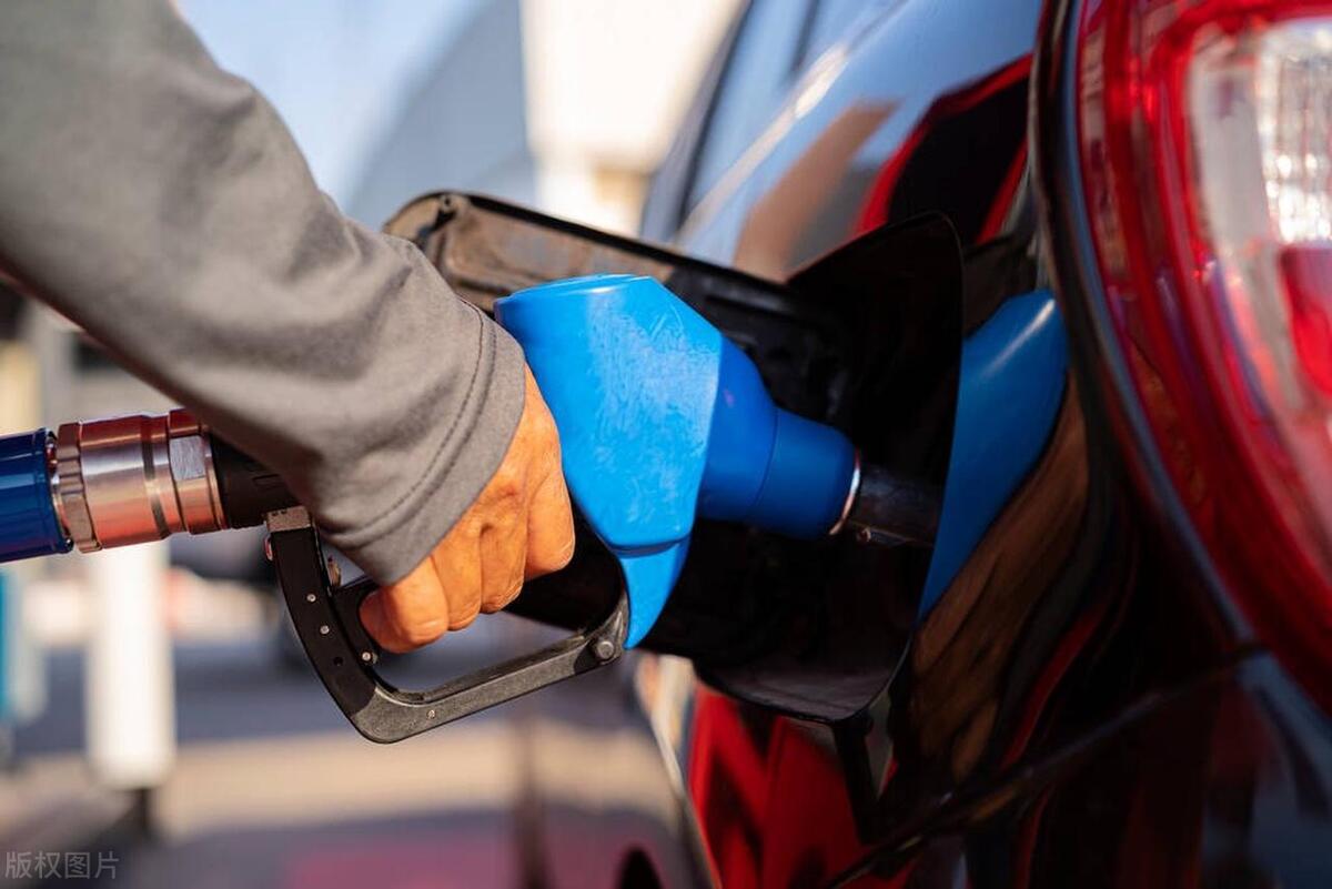 Safe and guaranteed: regular and compliant mobile refueling trucks - iMedia