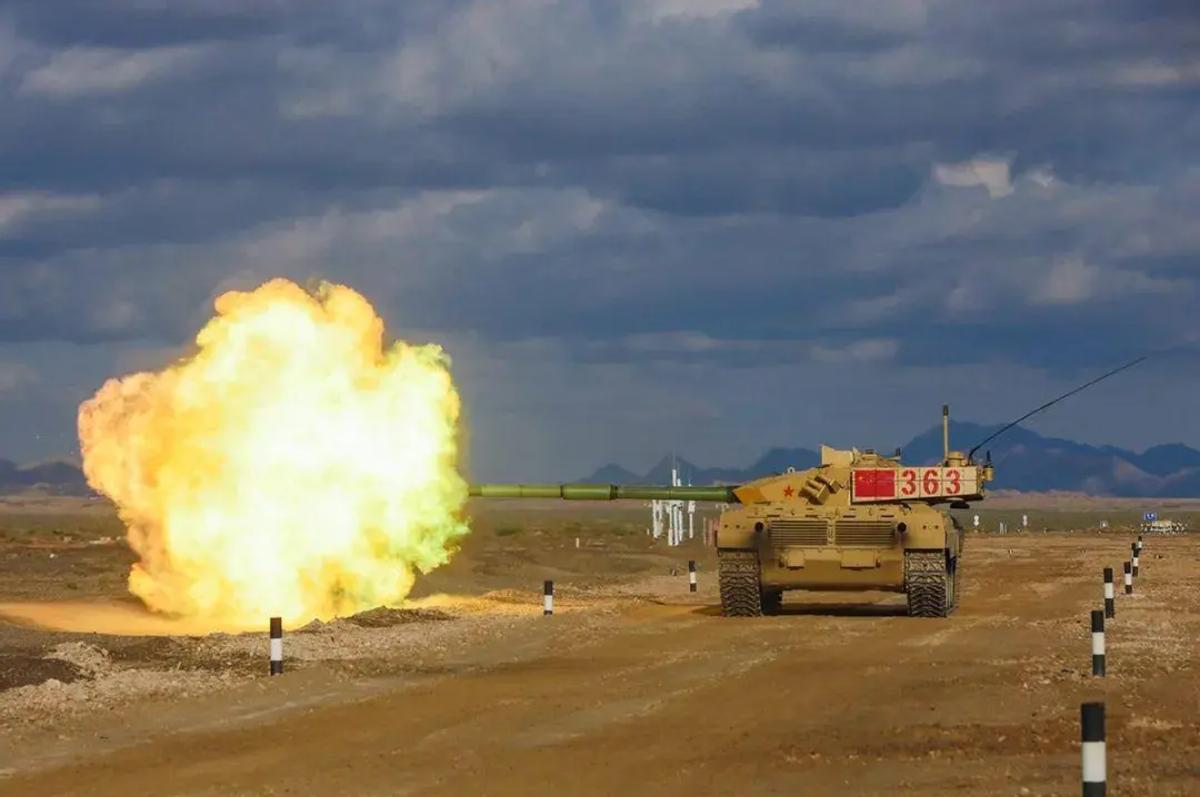 4輛96B出發前往俄羅斯！性能吊打T72，俄烏衝突當口前去令人意外 - 資訊咖