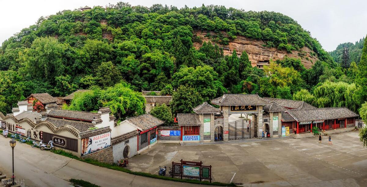 Liu Bei visited the thatched cottage three times and finally saw Zhuge ...