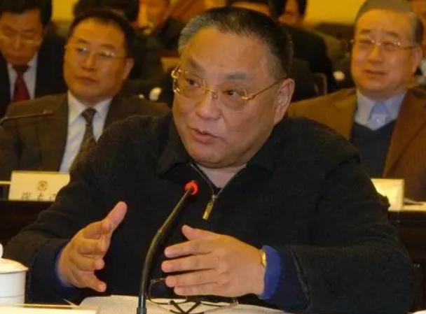 Deng Pufang, the eldest son of Mr. Deng, jumped from a building at ...