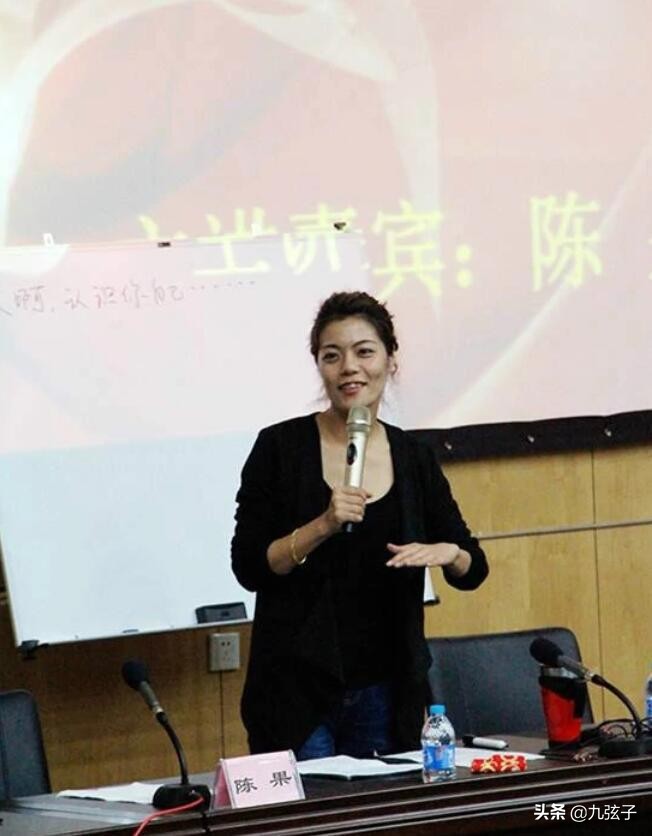 From being "touted by thousands of people" to becoming a laughing stock ...