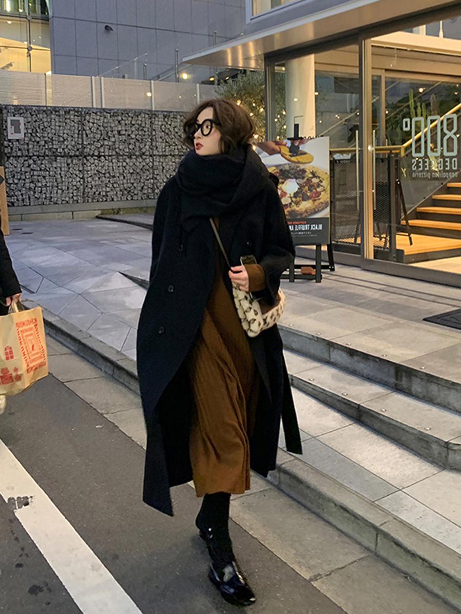 The indispensable black coat in autumn and winter, 4 matching schemes ...