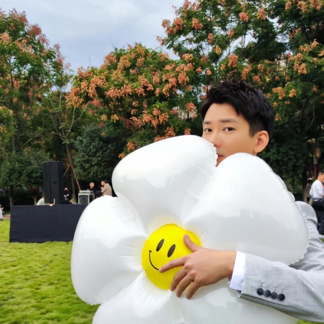 Little Gossip, Yu Shuxin, Liu Yuning, Zhang Xueying - iMedia