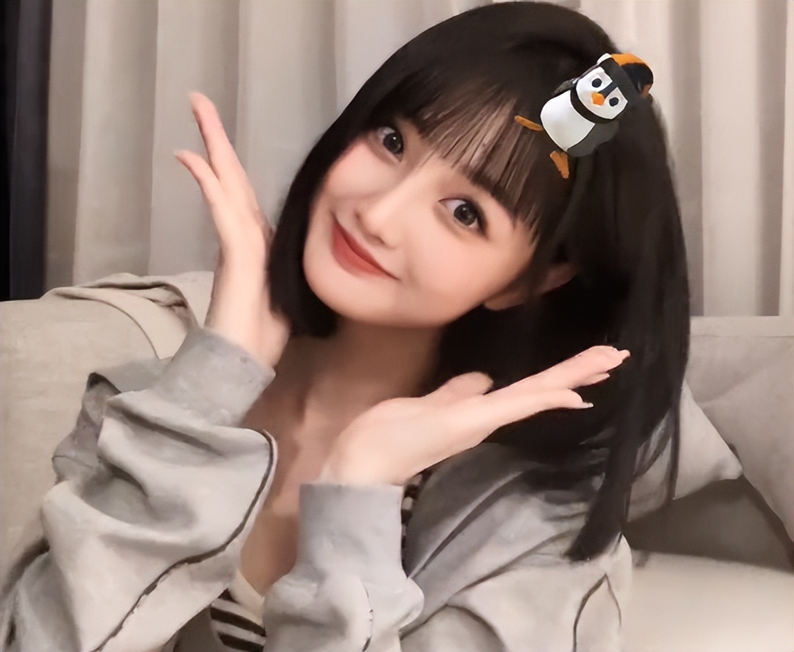 Shao Qing lazily buys super New Year's Eve turmoil, dances gestures and ...