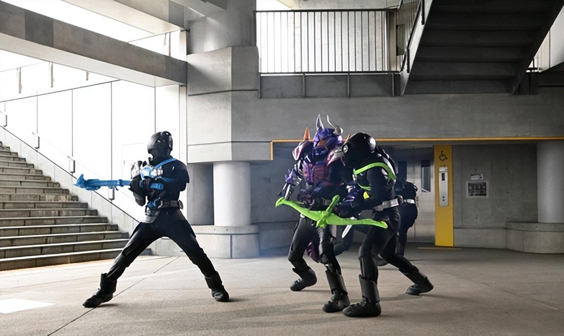 Kamen Rider Polar Fox Chapter 48: Added the first scene and reappeared ...