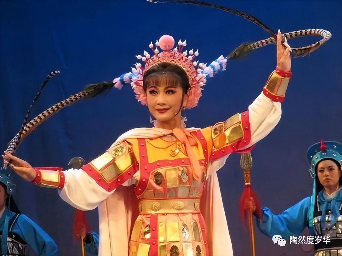 Songs of the Qi School of Yue Opera——"The Daughter of the Hou Men ...