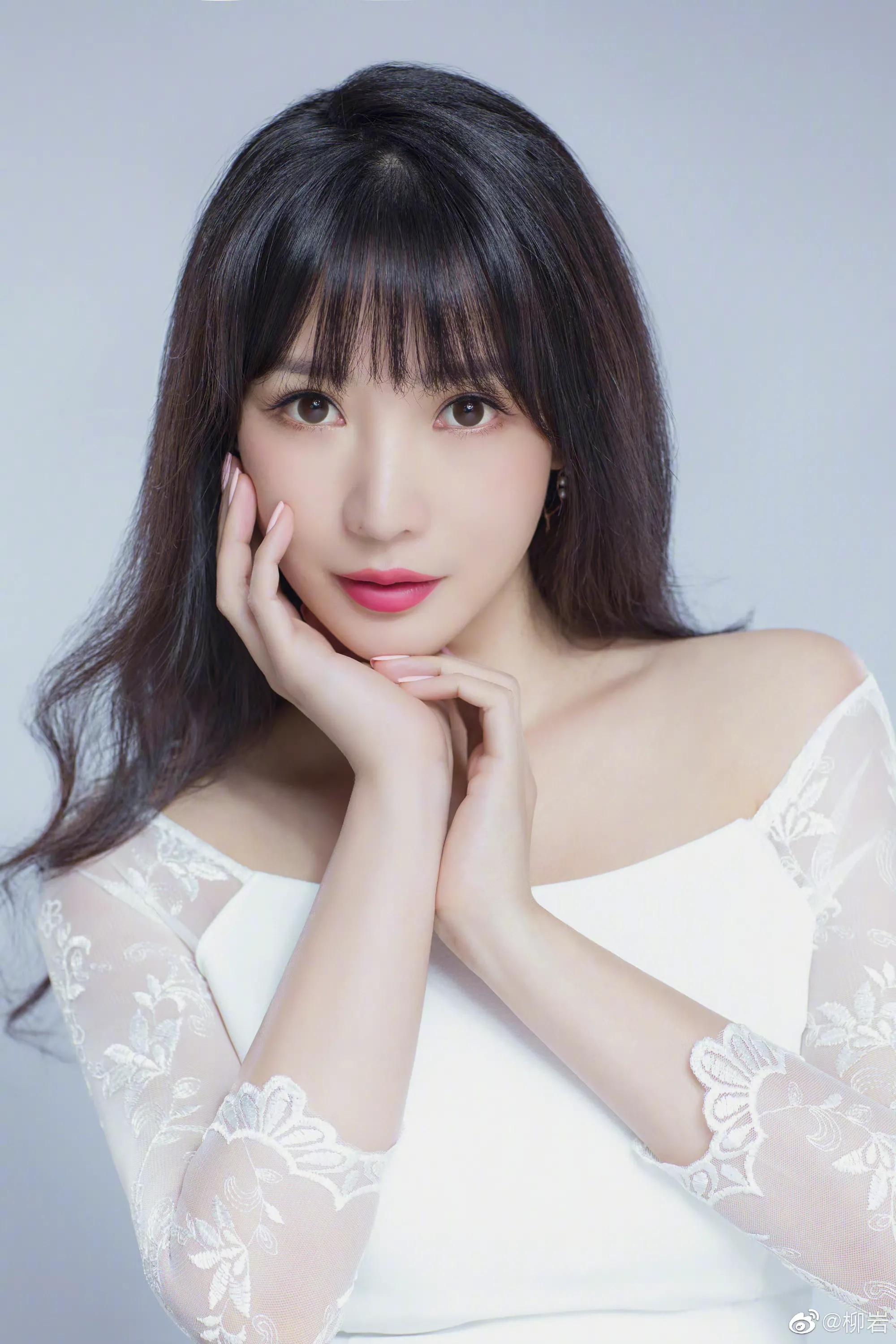 Liu Yan Meitu~ - iMedia