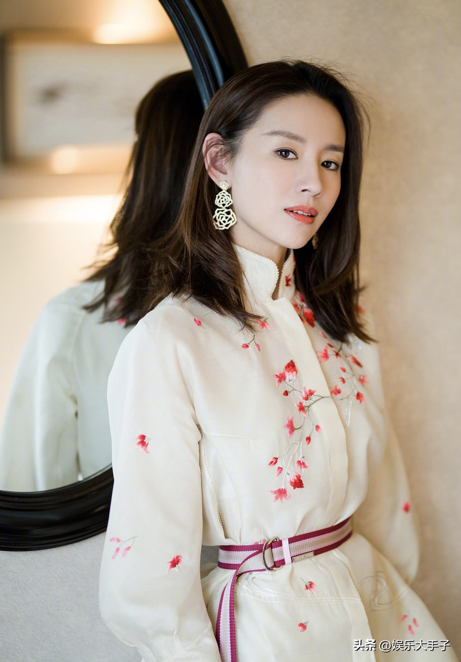 A recent photo of 43-year-old Dong Jie's birthday yesterday, in very ...