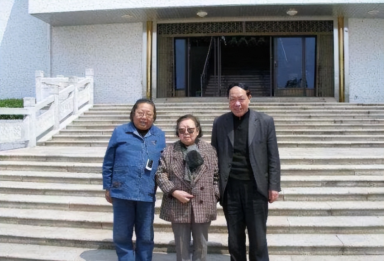 Li Xiannian's wife, Lin Jiamei: Graduated from Shanghai Tongde Medical ...