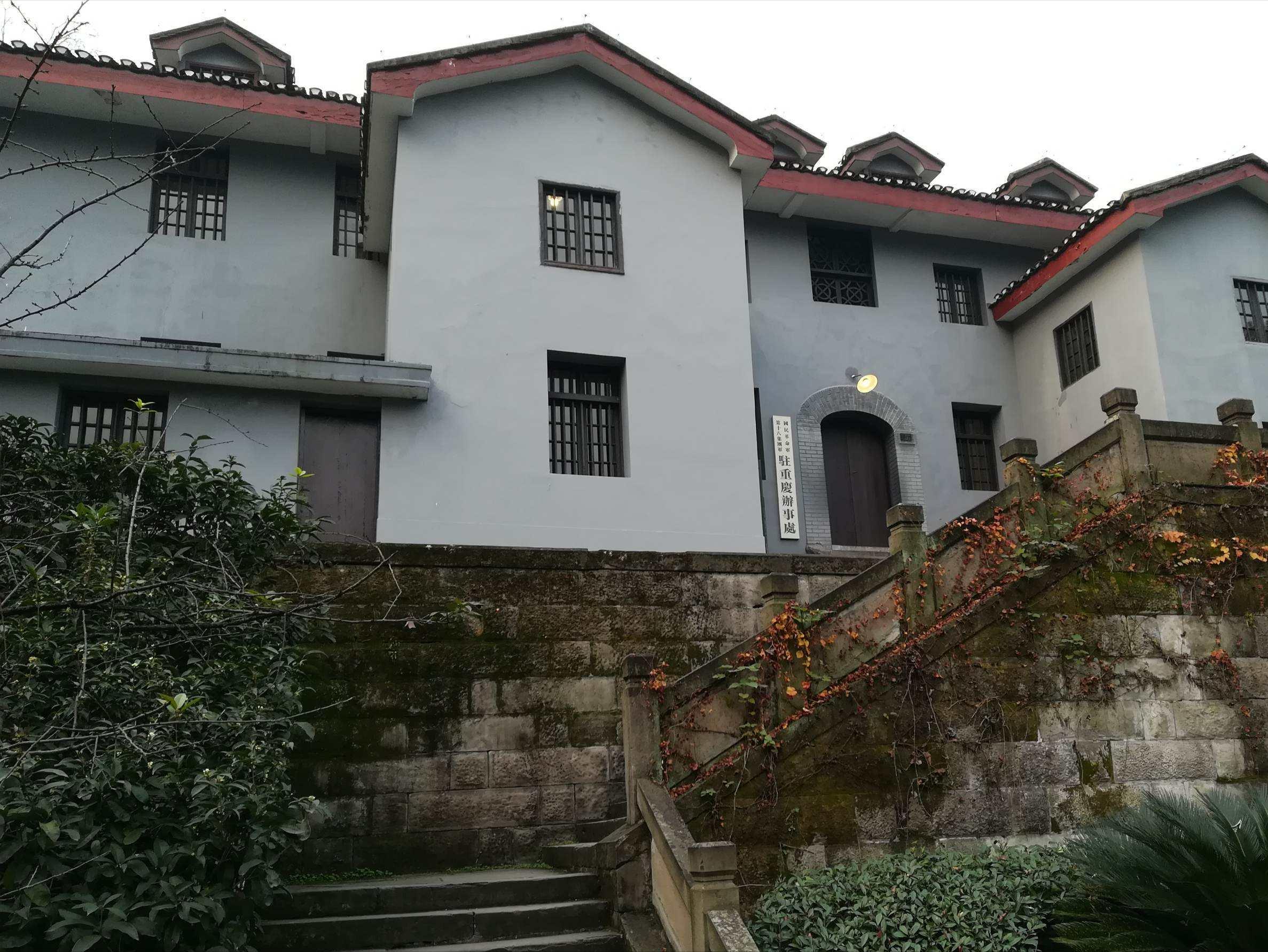 Liu Bocheng angrily asked Wang Jinshan why he rummaged through boxes in ...