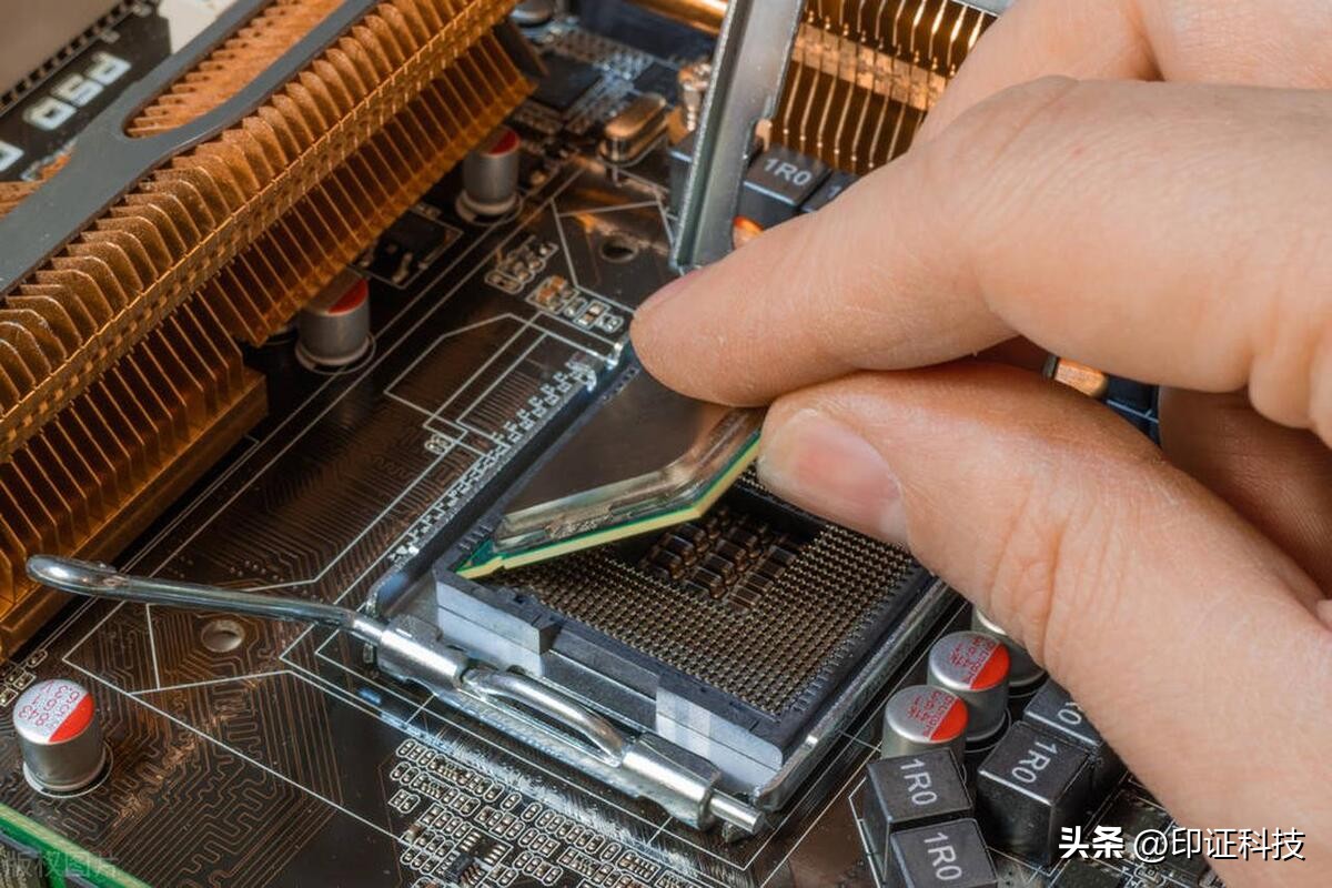 [Win]What? If the pins of the CPU socket are broken, don't you need to ...