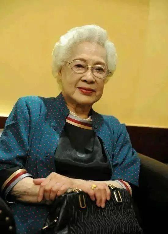 "Screen Goddess" Qin Yi passed away, her glory and strength will be ...