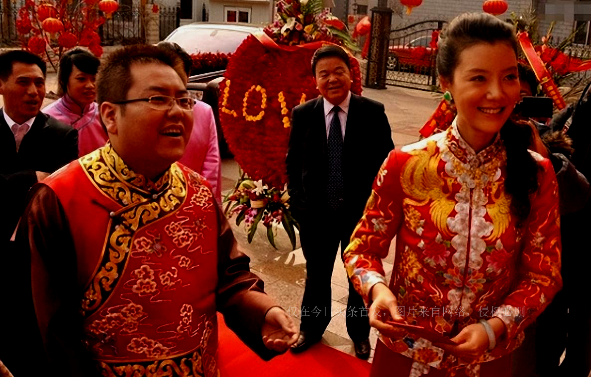 Che Xiao and wealthy businessman Li Zhaohui, 10 years after their ...