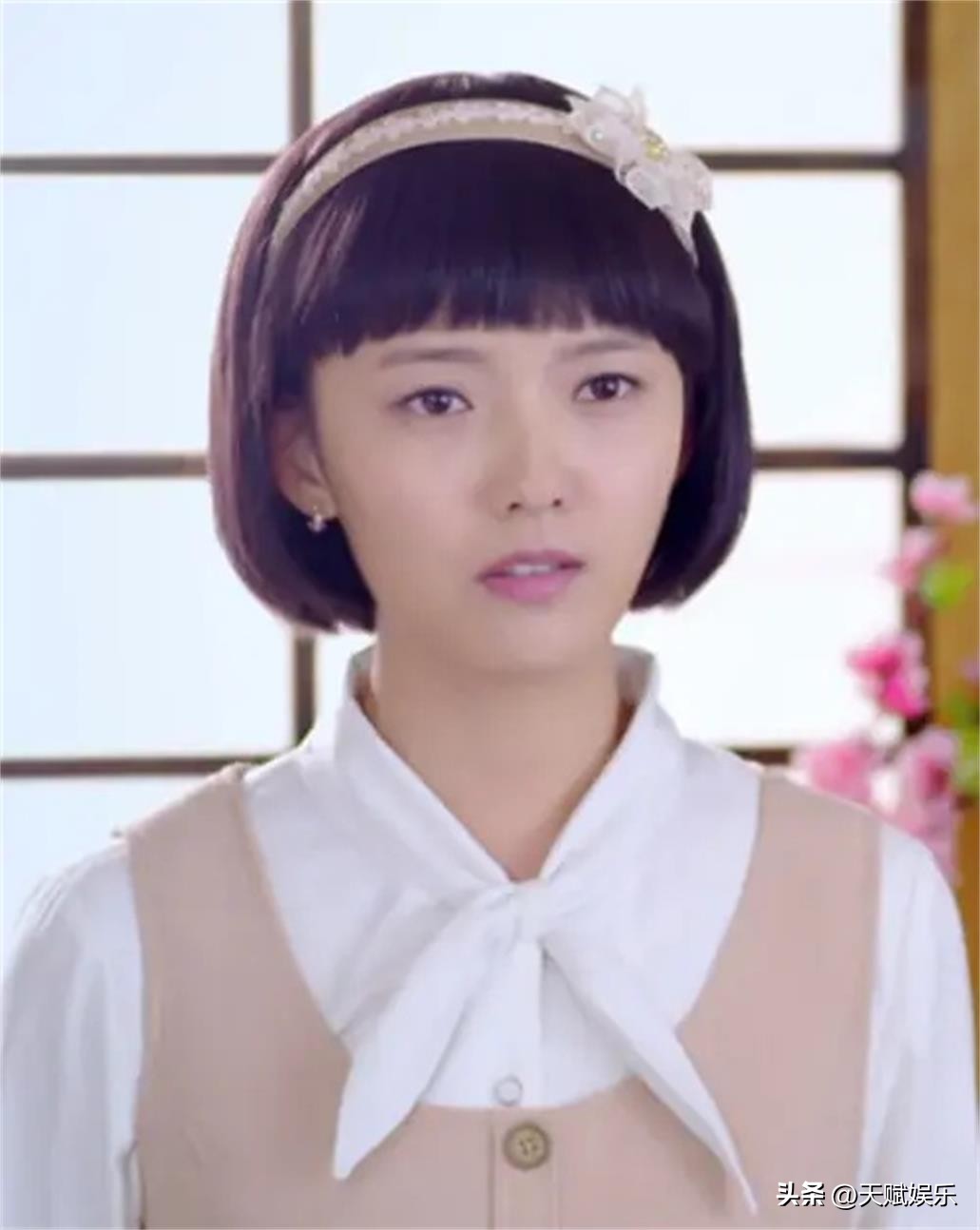 Look at the photo of film and television actress Lin Yuan in the 38 ...