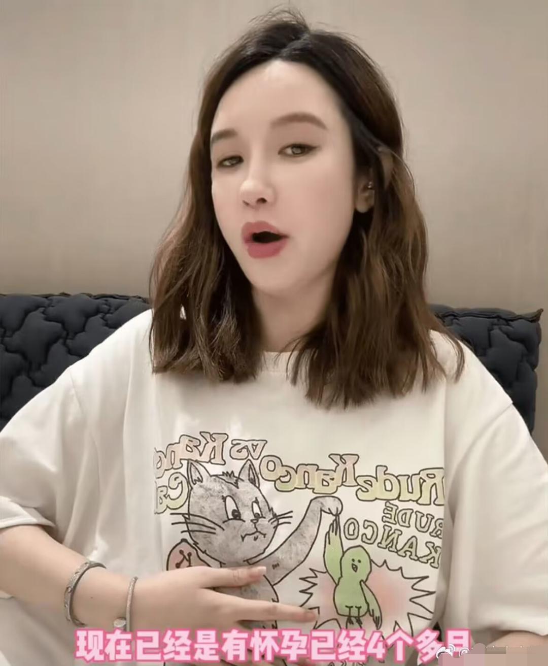 Wang Hedi's lower body is 2cm? Dong Ge and Milk Tea Girl immigrated ...