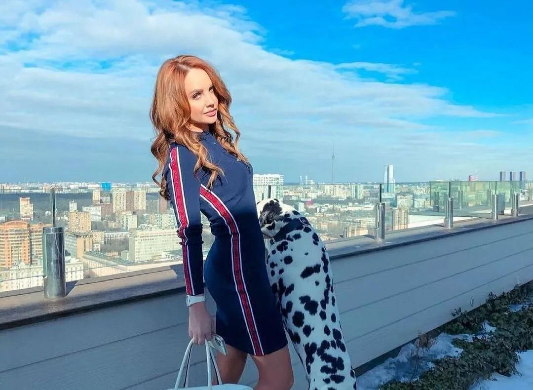 Beautiful Russian Girl: Maxim - iNEWS