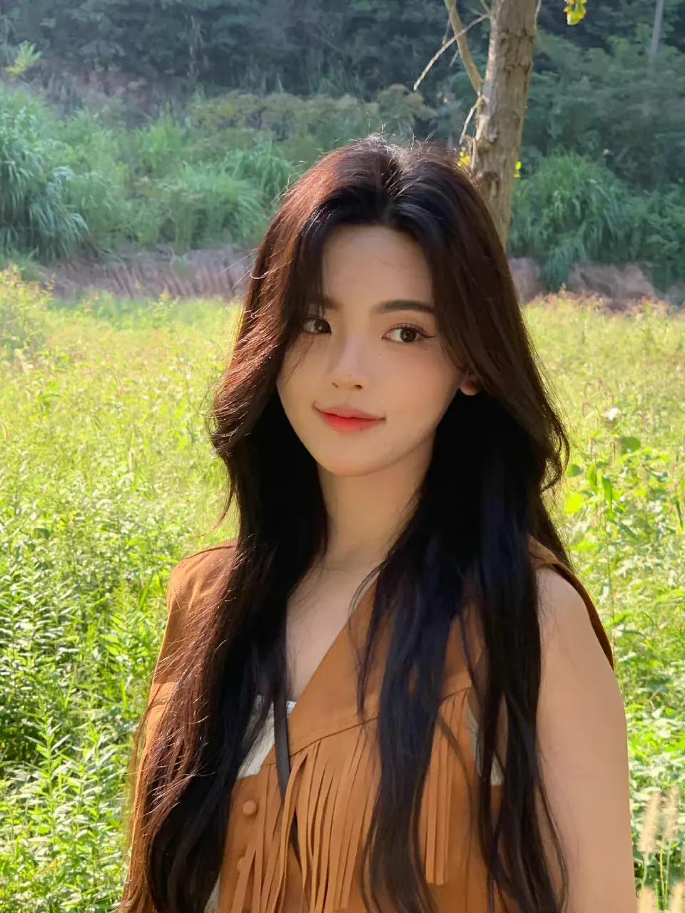Yang Chaoyue posted a live picture of autumn, making the perfect ...
