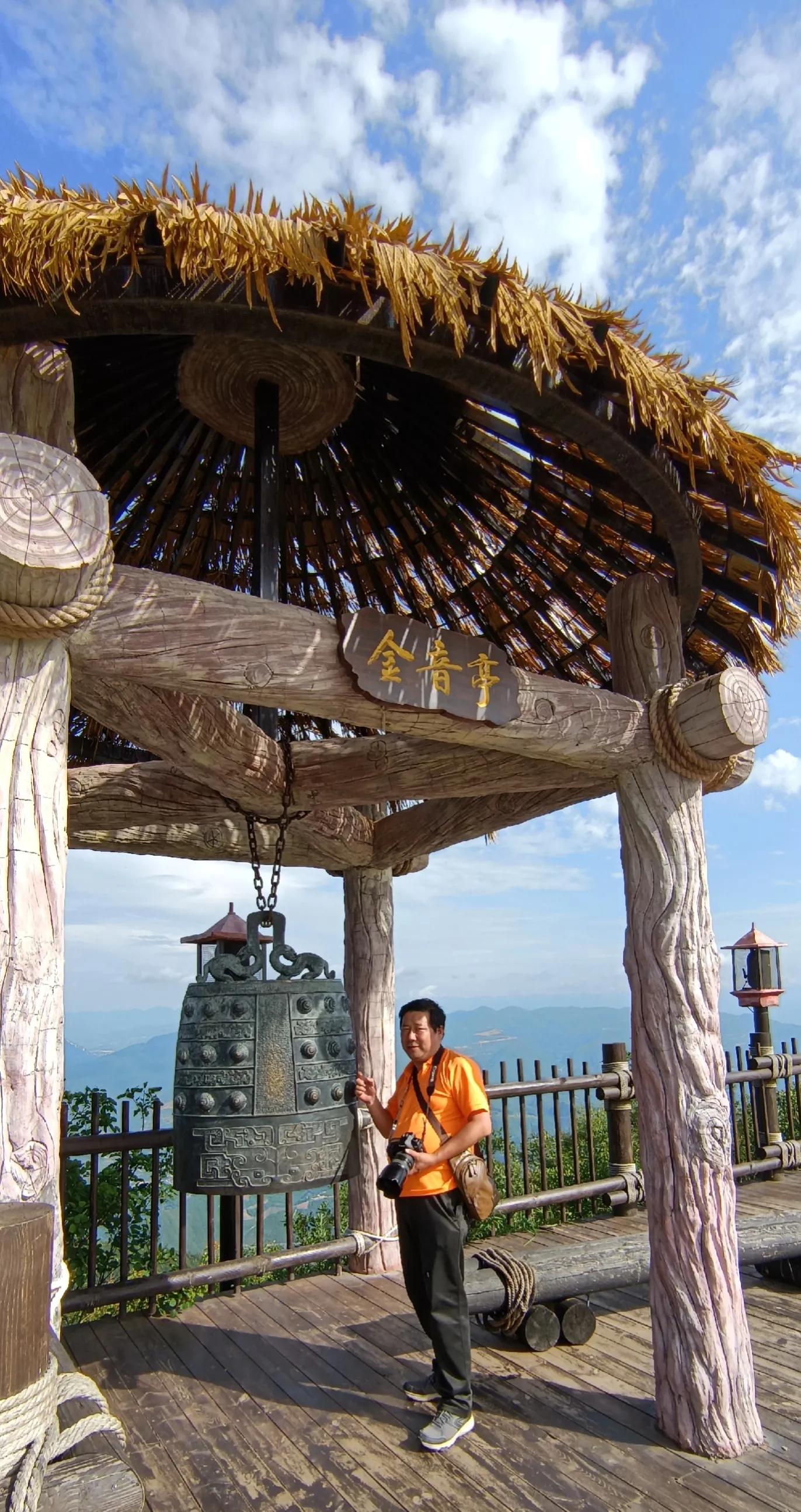 Lanying Grand Canyon (5) Top of Three Gorges - iNEWS