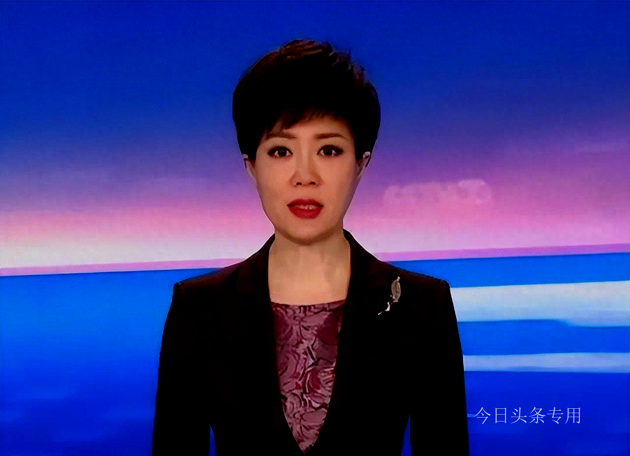 Li Wenjing, a 48-year-old CCTV host, has been wearing a wig for more ...