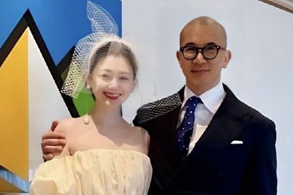 After picking up Junye's life in his hometown in South Korea, no wonder ...