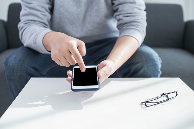 Charge the phone to 100% and then unplug it? wrong! Proper charging can ...