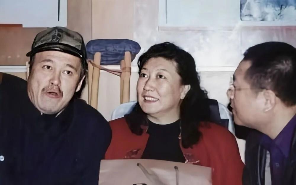 Returning to the stage, Zhao Benshan once again aroused the audience's ...