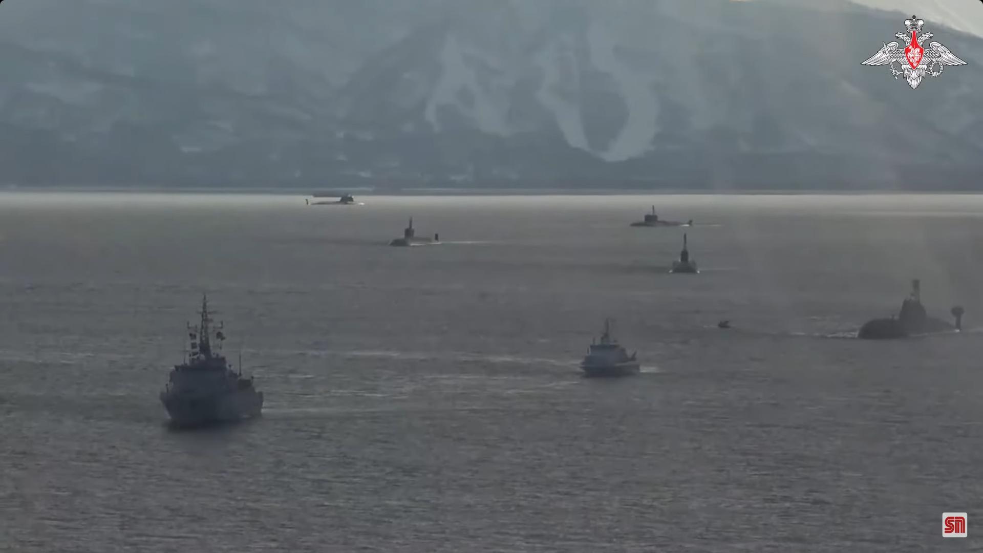 12 nuclear submarines of the Russian army lined up and dispatched. The ...